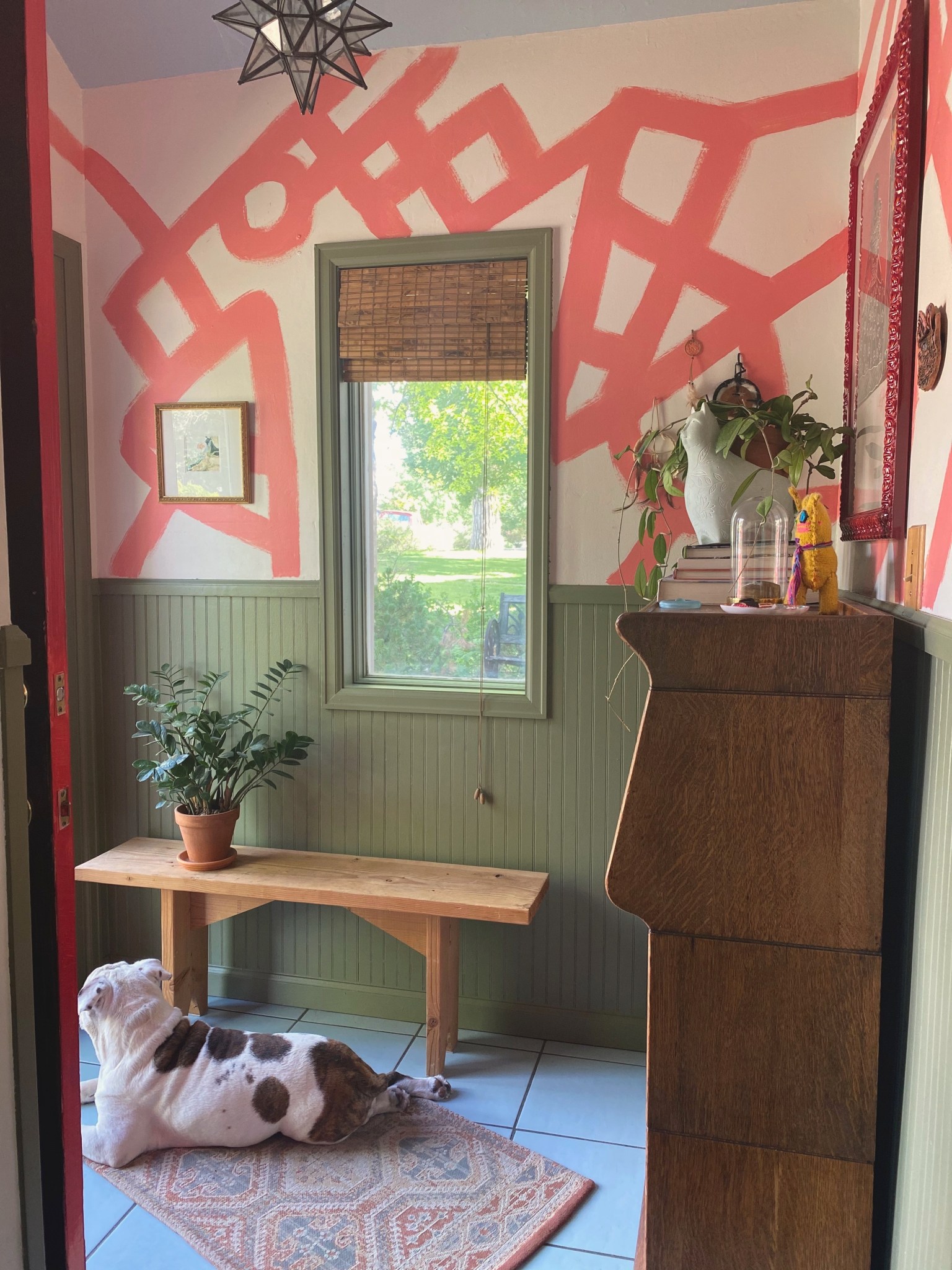 DIY Freestyle Painted Walls: An Entry Transformation for Under $50 ...
