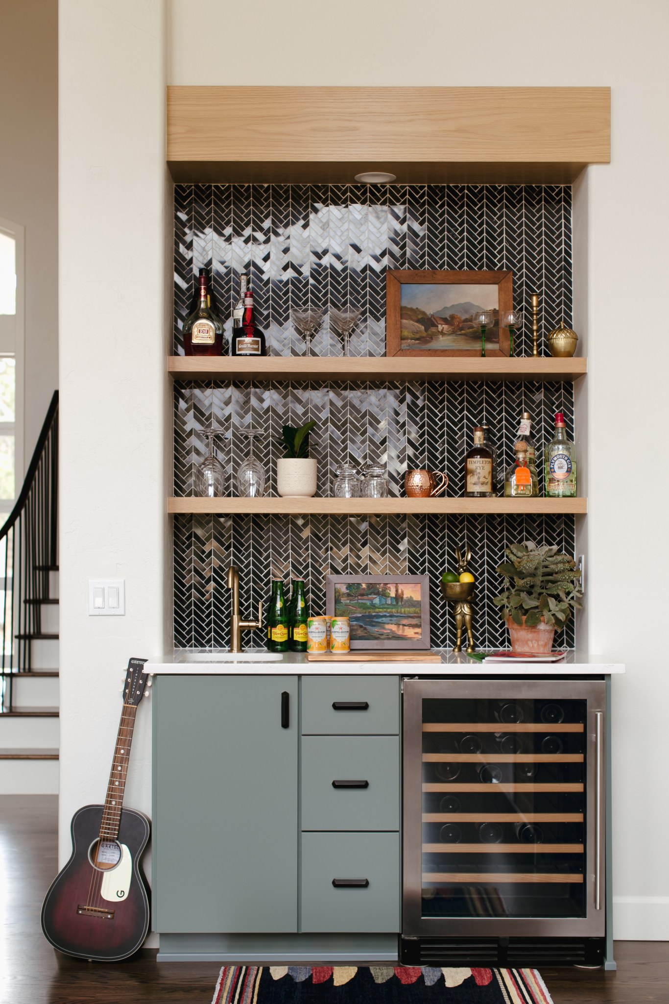 Decorating Home Bars – The Colorado Nest